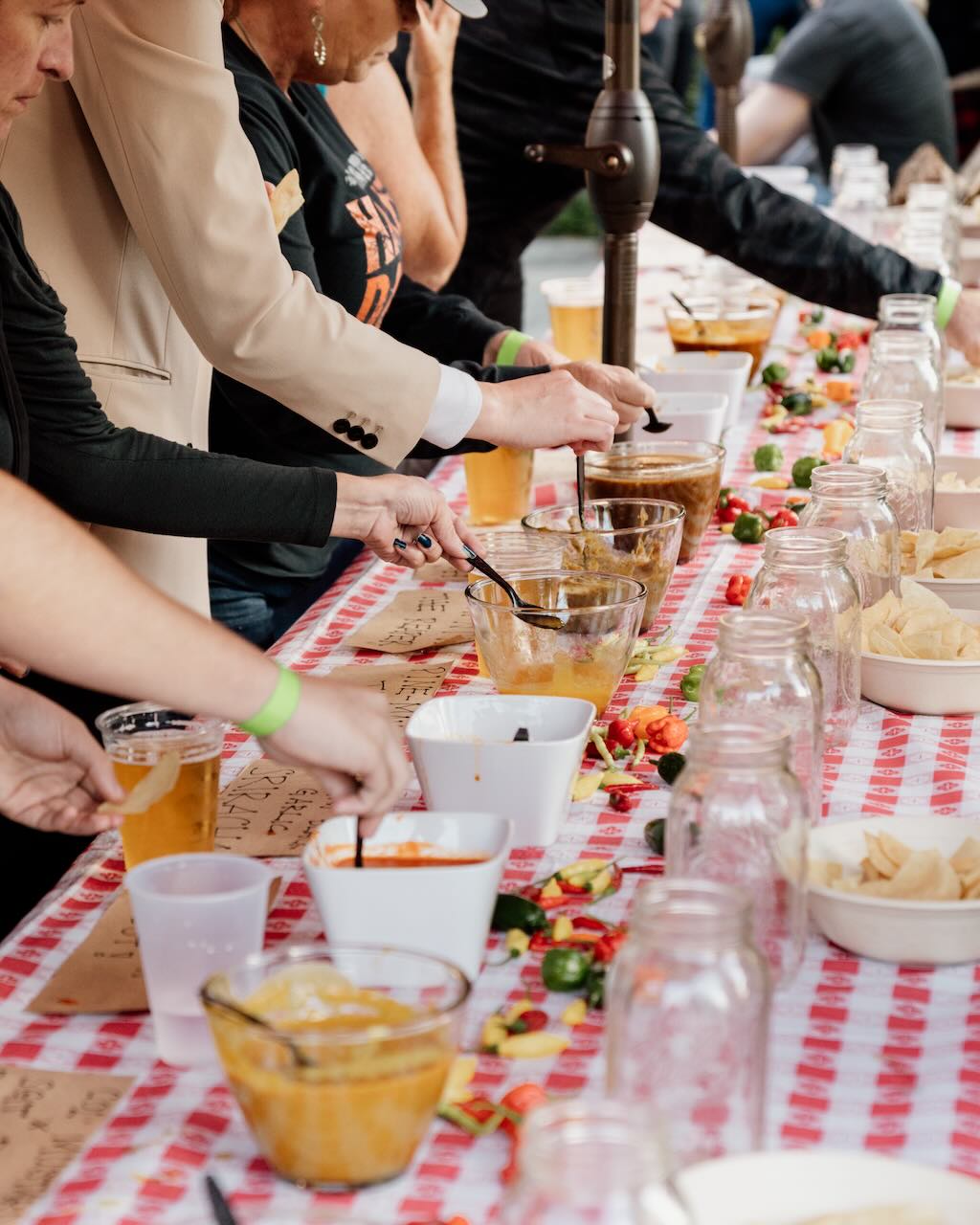 Rocklands Annual Hot Sauce Contest and Pig Roast - Rocklands Barbeque ...